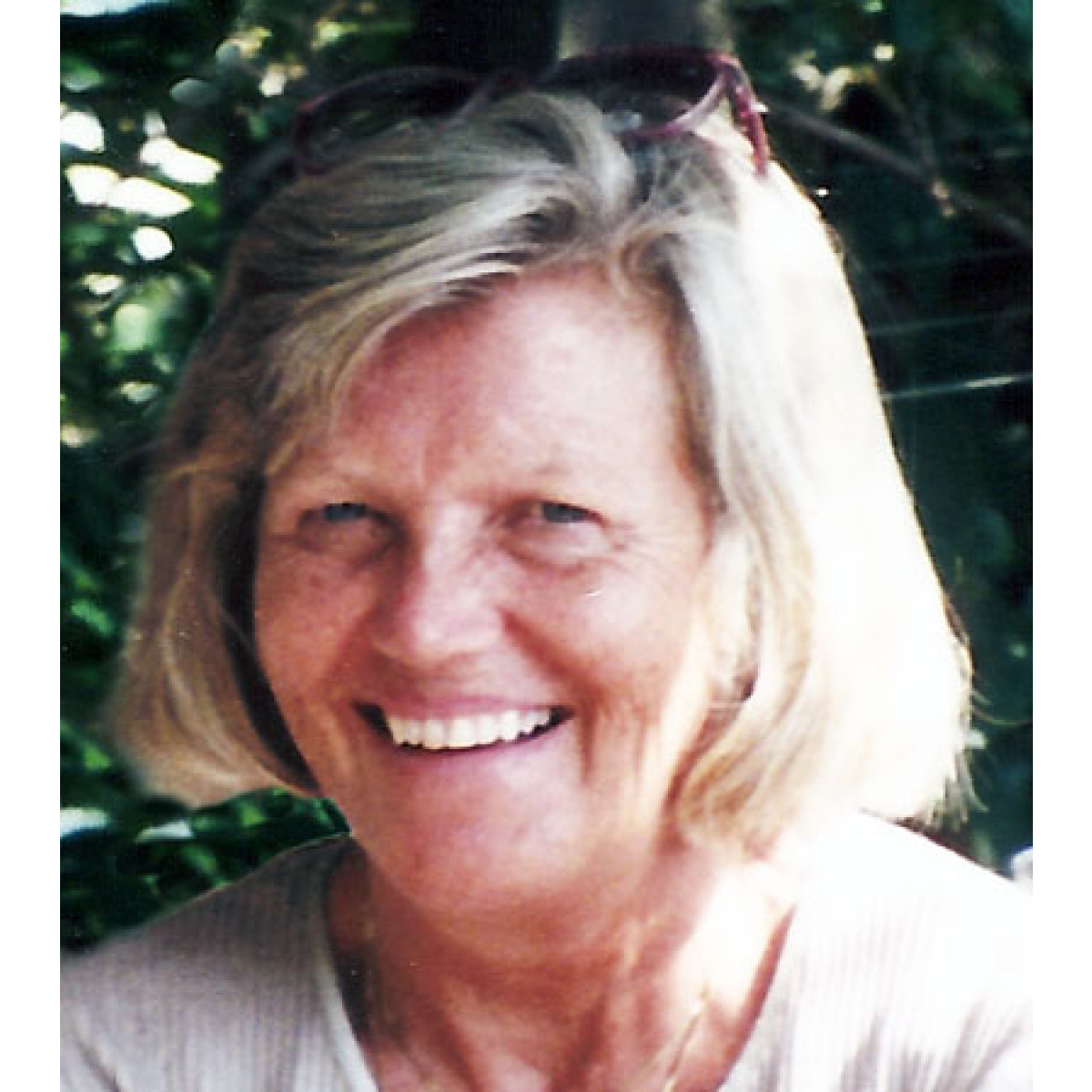 Service Information for Bonnie Masdea at John Quint Treboni Funeral Home